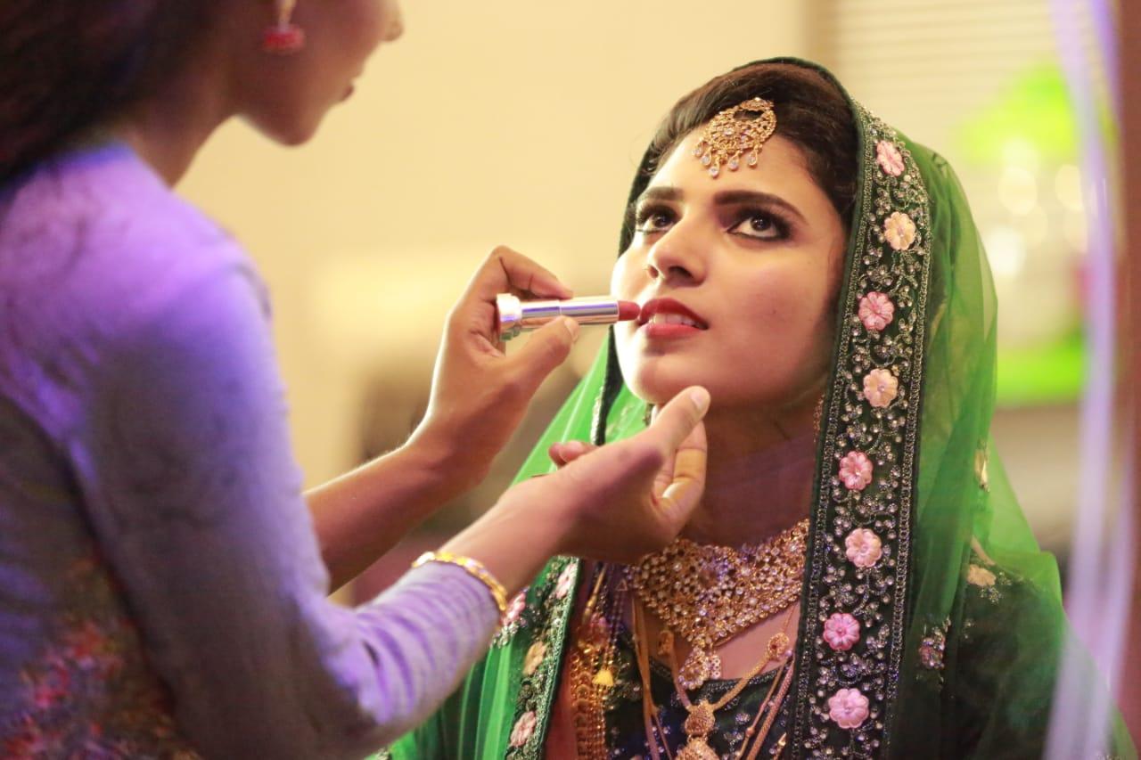 DHIYAS BEAUTY PARLOUR EDARIKKODE - EDARIKODE